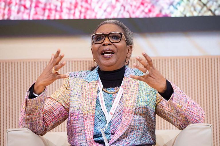 How to start a speech impactfully